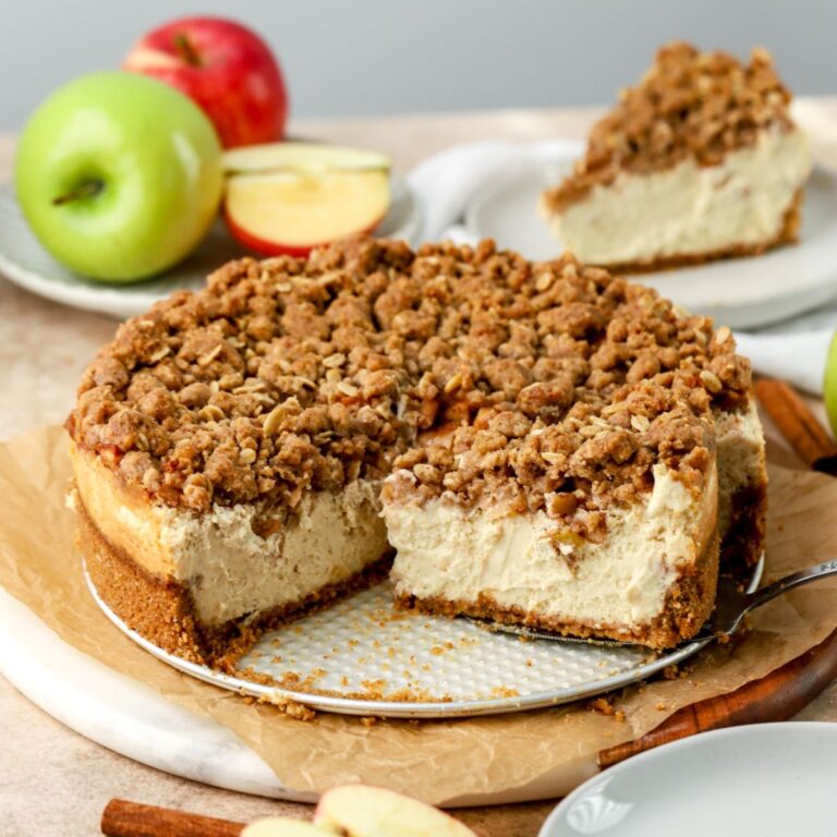 Apple Crumble Cheesecake - Parsley and Icing